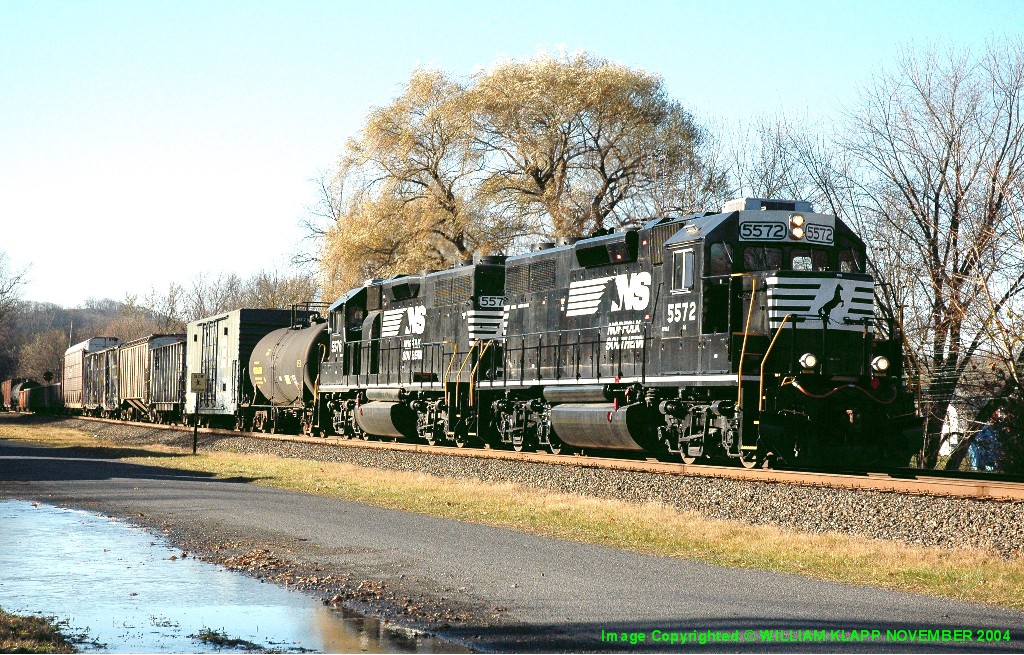 NS H2W 5572 , 5576